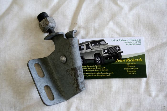 Land Rover Series Windscreen Clamp R/H 338195