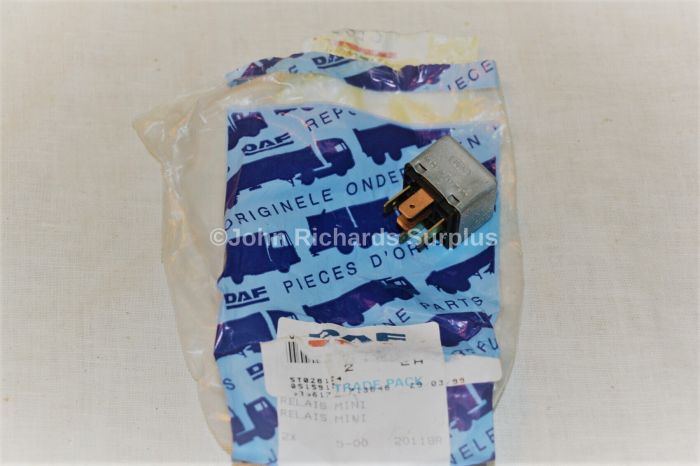 Bosch 24 volt 5 Pin Relay 0332 204 206