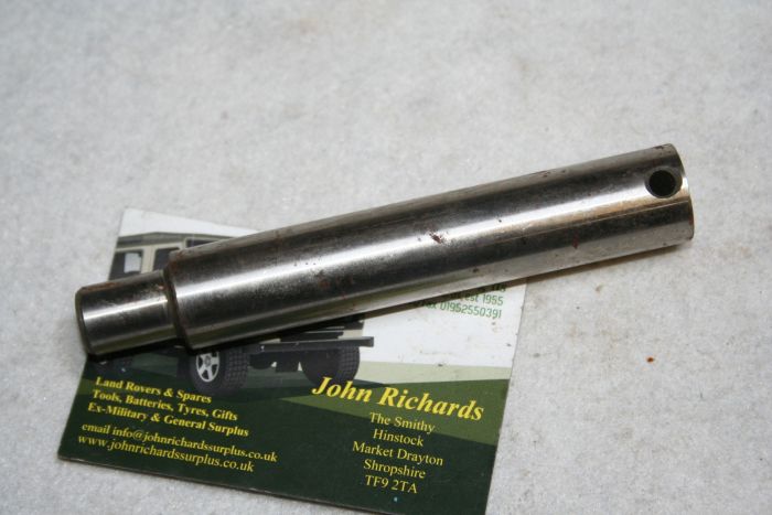 Land Rover LT77 Gearbox Reverse Gear Idler Shaft FRC5095