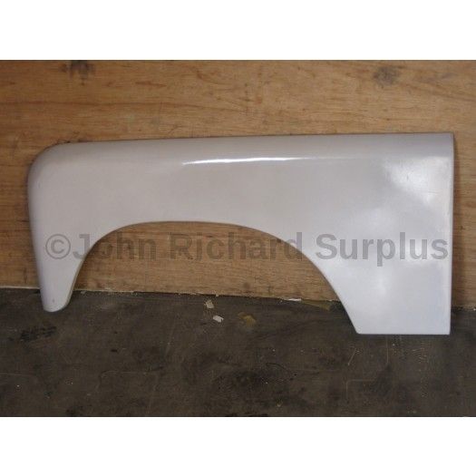 Land Rover L/H wing outer series models 330427 (Collection Only)