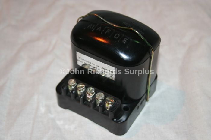 Land Rover Voltage Regulator Screw Terminal Type 235553 RTC434