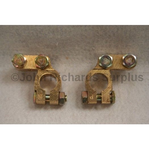 Light duty brass battery terminal pair with bolt fixing 1731B