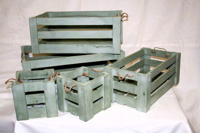 Wooden set of 5 Crates in 2 Colours 5054, 5055