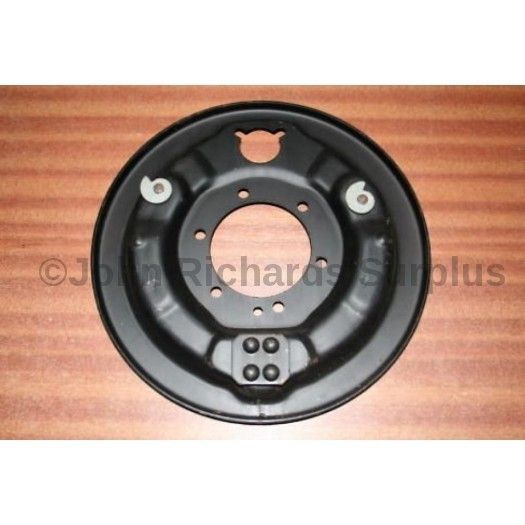 Land Rover LWB & 101 FC R/H rear brake backplate 531889