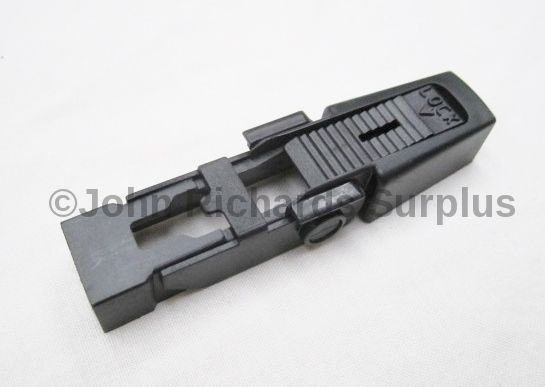Land Rover Wiper Blade Lock Adapter DKW100020