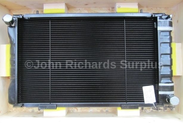 Land Rover Radiator 2.5 With Engine Oil Cooler ESR78