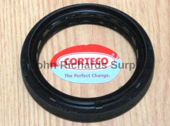 Land Rover Hub Seal Inner FTC4785