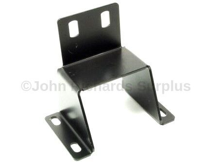 Land Rover Body Mounting Bracket 110 NRC7053
