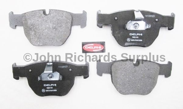 Land Rover Front Brake Pad Set SFC500080