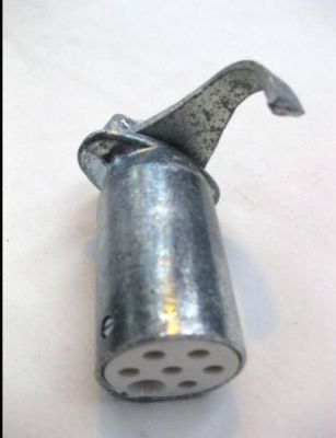 Niphan 3 Pin Socket 5935998031860