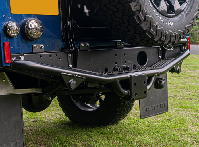 Defender 90 NAS Rear Step From XA159807 on Damaged Stock STC50269AA Collection Only