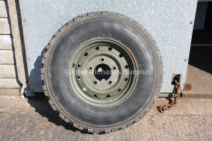 Goodyear G90 750 x 16 Tyre on Land Rover Defender Wolf Rim