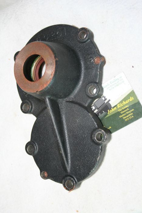 Land Rover LT85 Gearbox Front Cover FRC9620