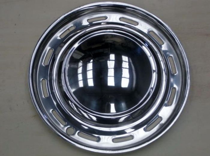 Austin 1800 14 inch wheel trim