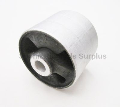 Land Rover Rear Upper Stabilizer Arm With Fitting Kit LR063719